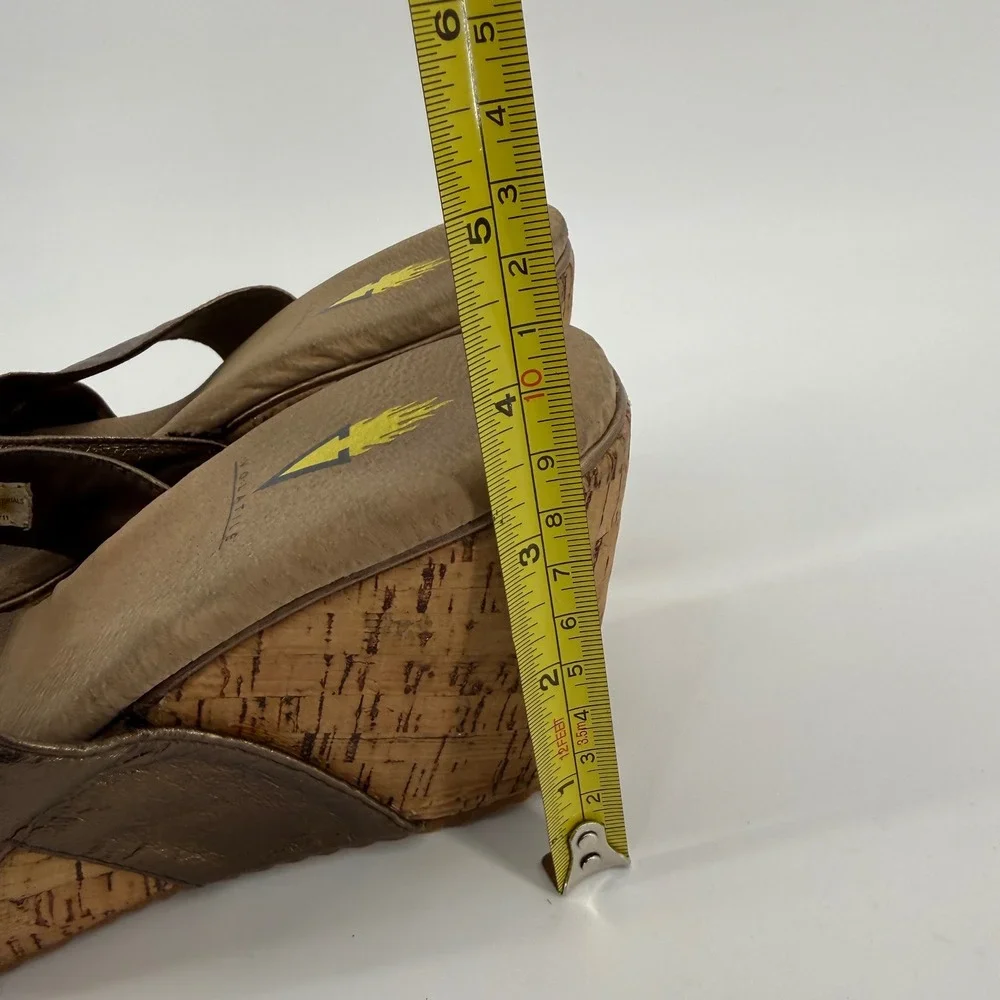 Volatile | Shoes | Volatile Womens 8 Metallic Bronze Leather Cork Wedge ...